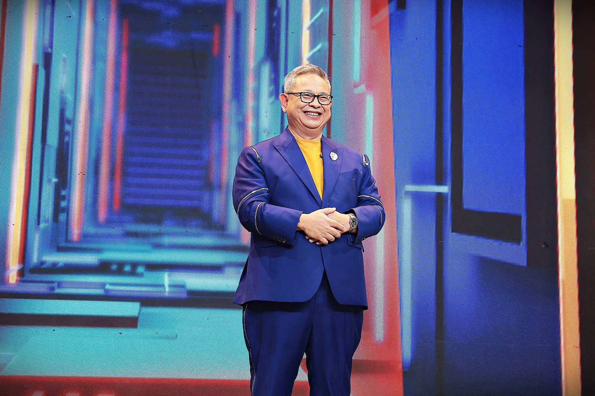 ป๋ากิ๊ก พิธีกรประจำรายการ FACE OFF แฝดคนละฝา (2) | Workpoint TV